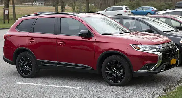 Aproape Masini - Pareri : Mitsubishi Outlander III ( 2012 – 2021 )