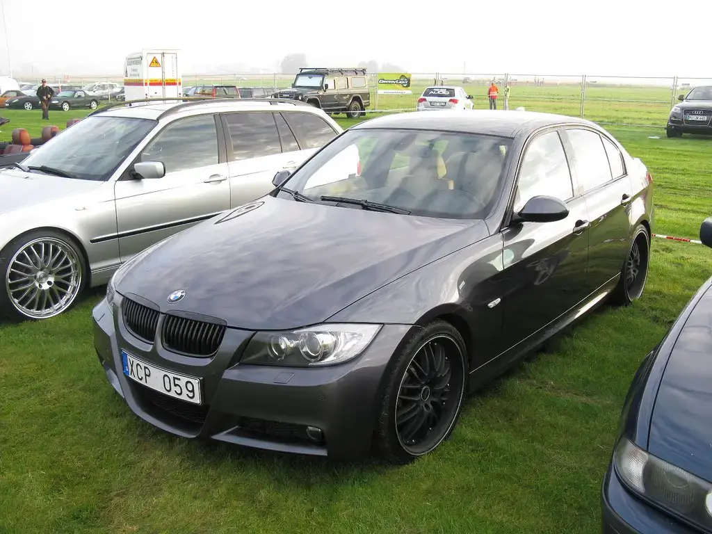 Aproape Masini - Pareri : BMW E90 (2004 – 2013)