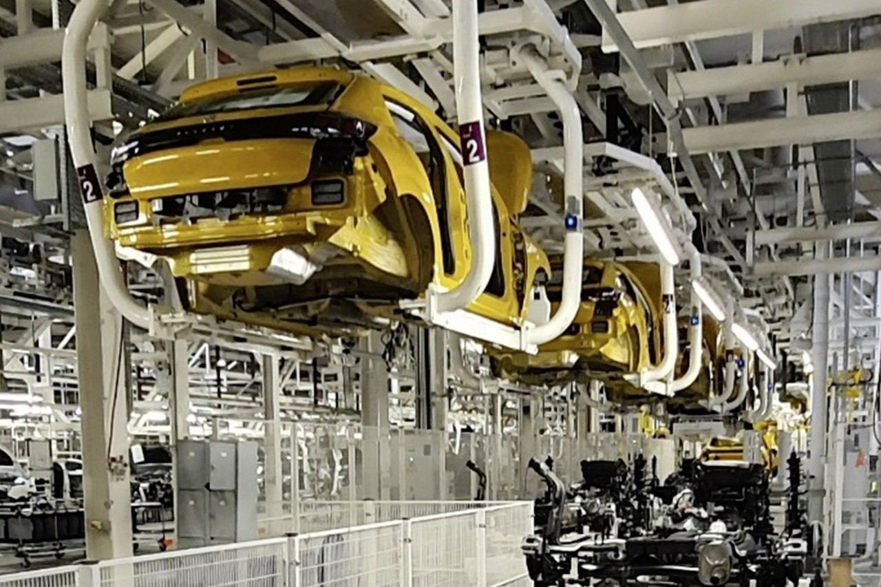 Aproape Masini - Stellantis angajeaza ingineri in Brazilia si India